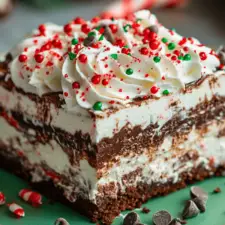 Chocolate Christmas Cookie Lasagna – Easy No-Bake Dessert