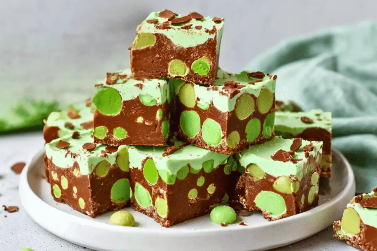 No-Bake Mint Aero Traybake – Easy Mint Chocolate Slice Recipe